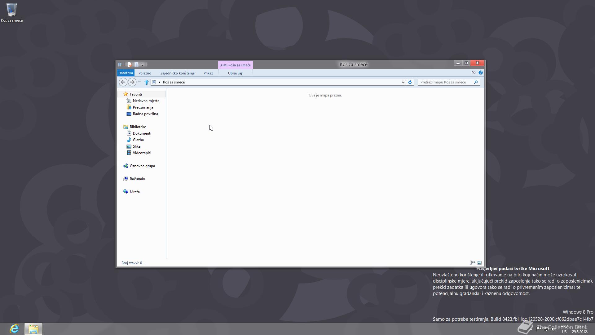 Microsoft Windows 8, 6.2.8423.0 - The Collection Book